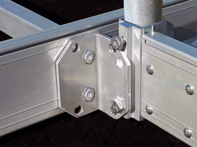 Aluminium corner adapter - Multinautic